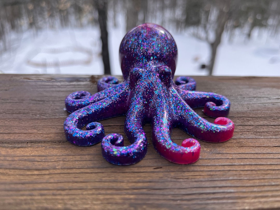 Resin Octopus, Figurines, Octopus , Desk Decor, Paperweight - Etsy