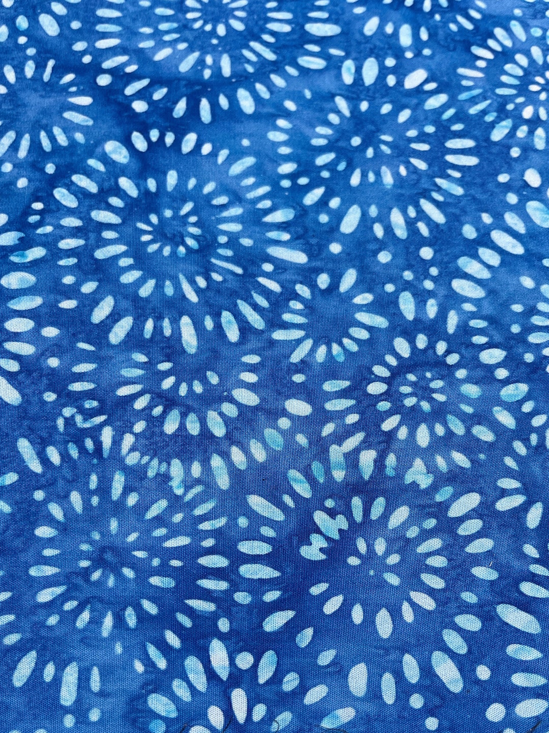 Batik Splash Robert Kaufman Royal Blue Artisan Batiks Fabric. AMD 22389 ...