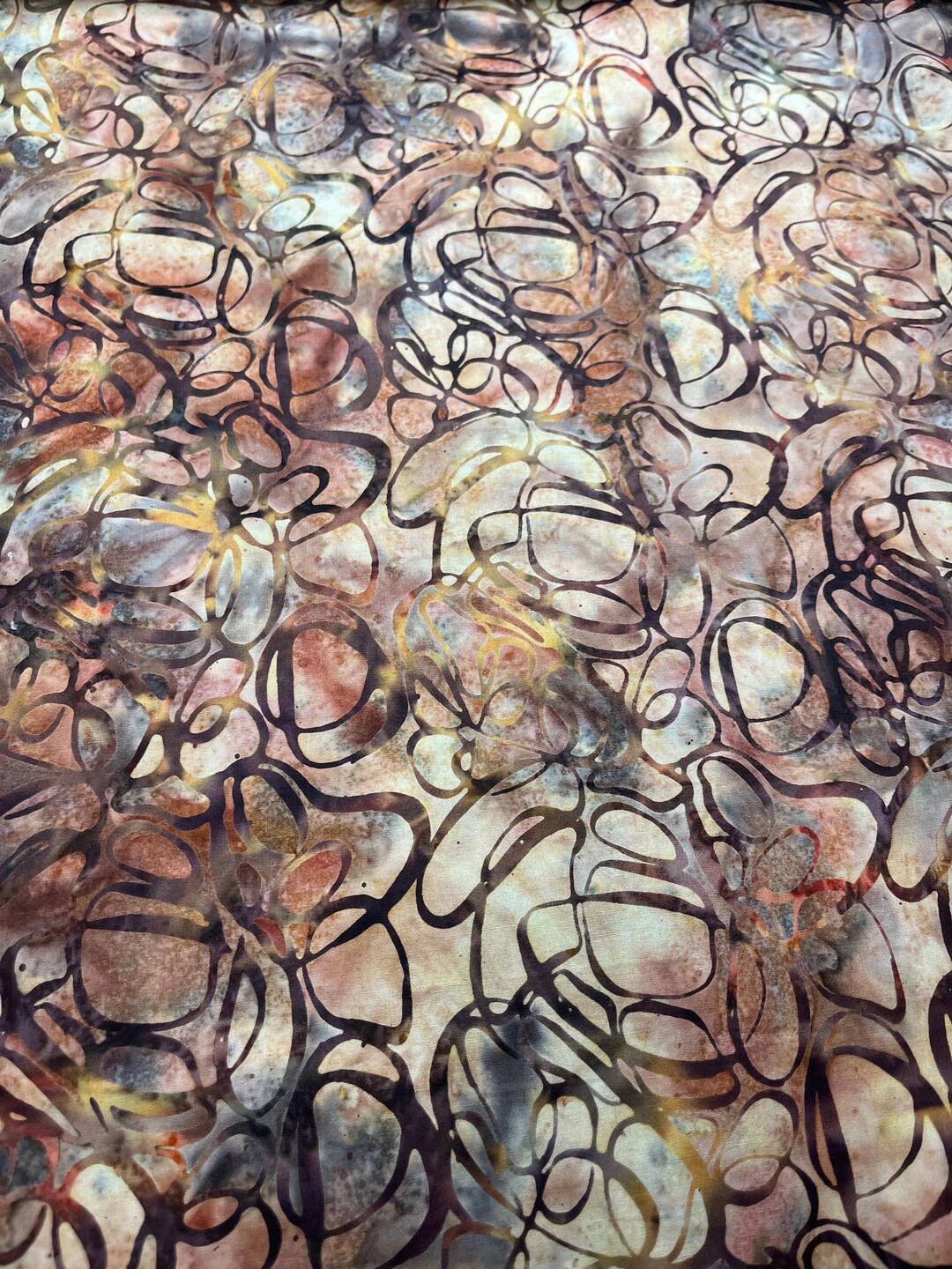 Batik Hoffman Abstract Circles by Hoffman Batiks V2517 #168 Nutmeg BTY ...