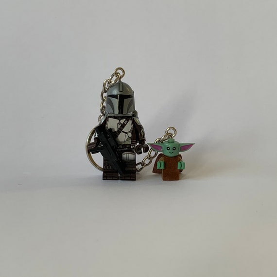 The Mandalorian and Baby Yoda / Grogu Keychain - Etsy