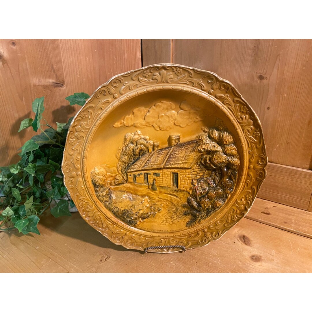 Vintage Dimensional Round Plaster Wall Plaque With Country - Etsy