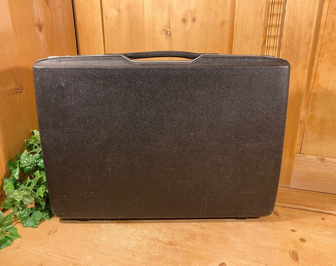 Vintage Black Hardsided Plastic Briefcase | Royal Traveler | Retro ...