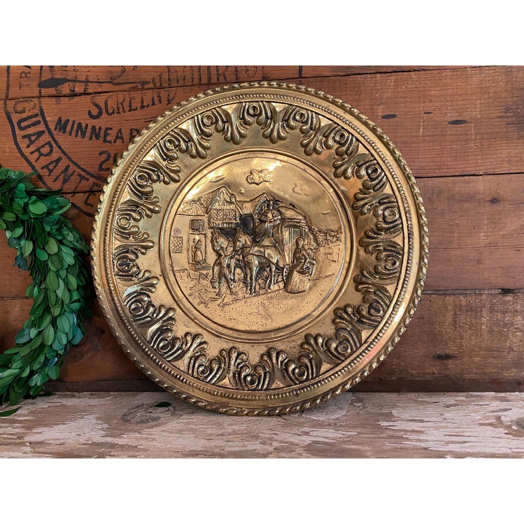 Vintage Embossed Brass Peerage Horse & Carriage Wall Plate | England ...