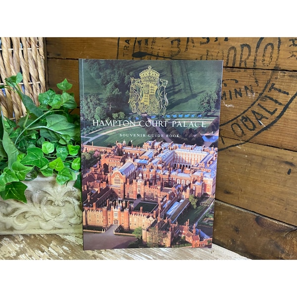 Hampton Court Palace - Etsy