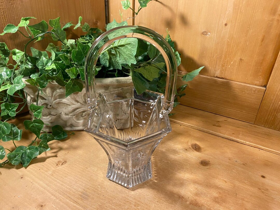 Vintage Clear Glass Basket With Etched Flowers Helsey Hexagon Glass ...