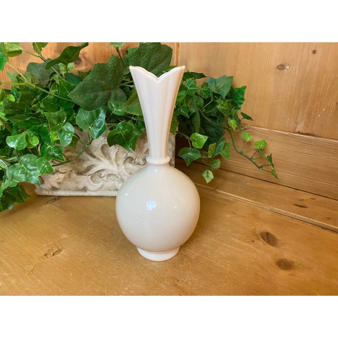 Vintage White Lennox Glass "special" Bud Vase | Rounded Base With Flare ...