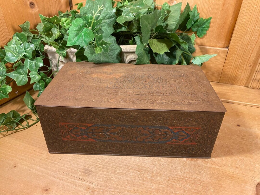 Vintage Metal Humidor Box With Hinged Lid Metal Cigar Box With Patina ...