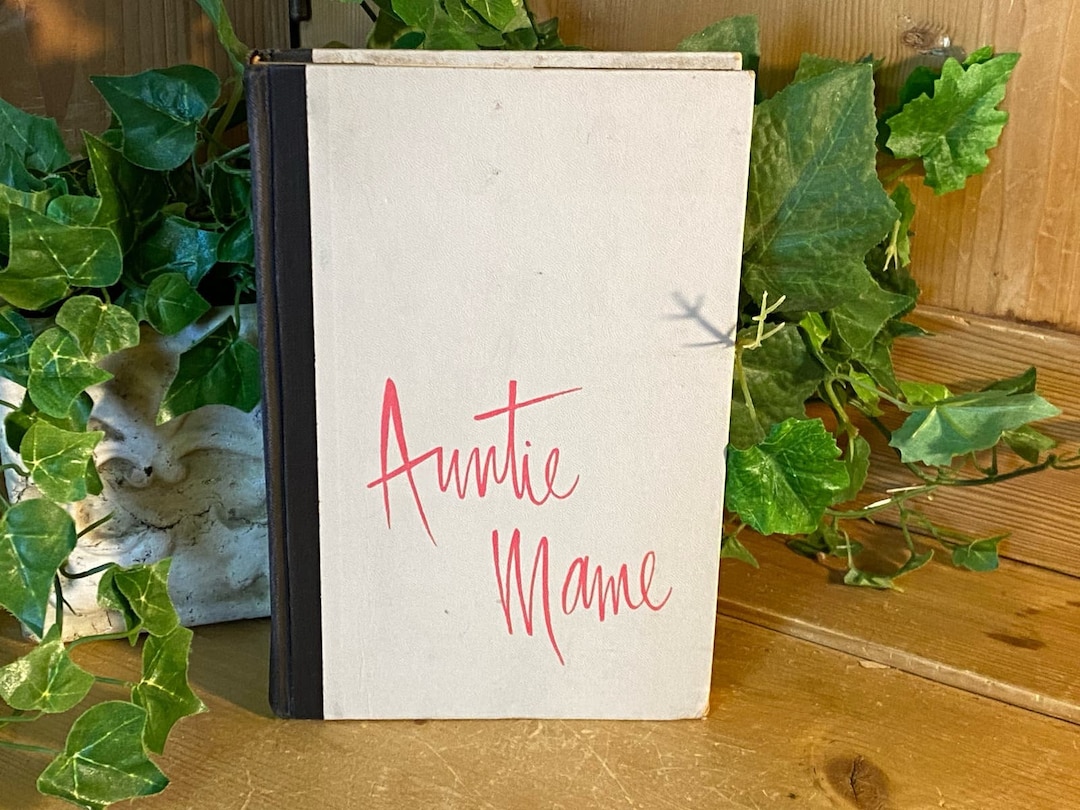 Vintage Auntie Mame Hardcover Book Play by Jerome Lawrence and Robert E ...