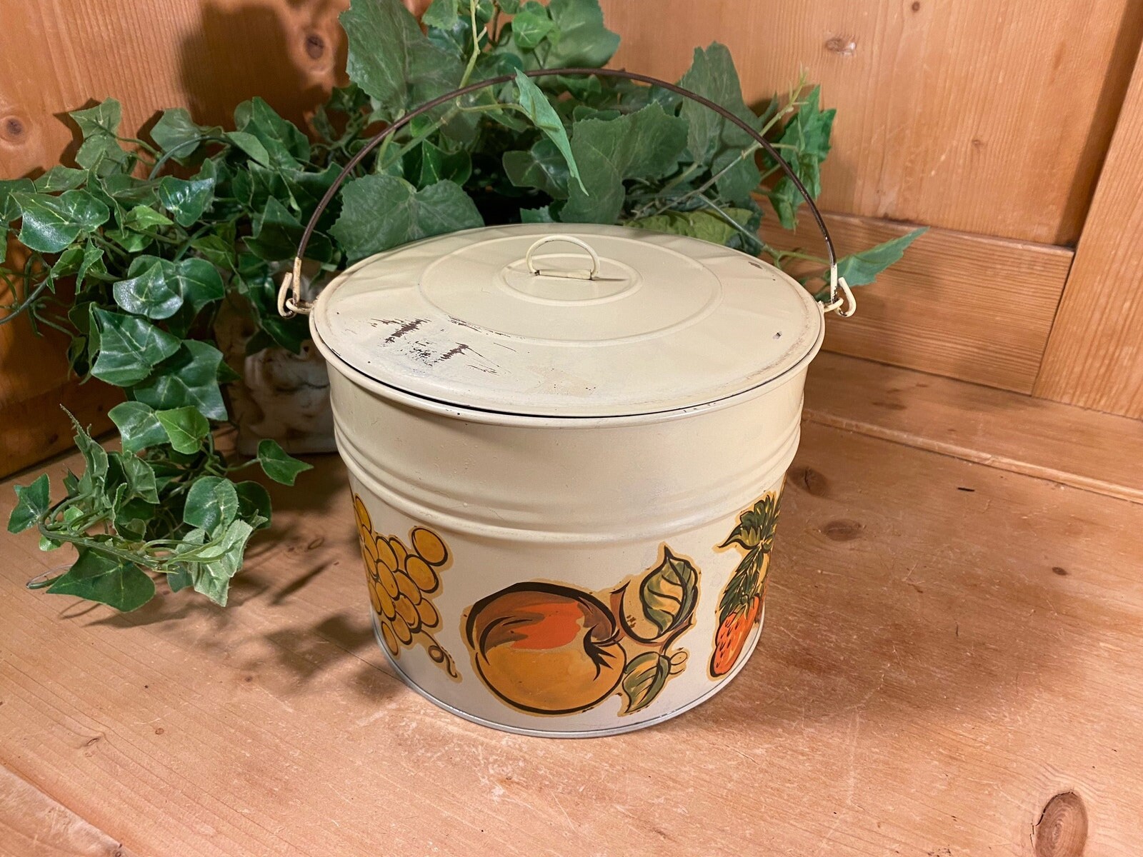 Vintage Decorative Tin Pail With Fruit | White Metal Pail With Lid ...