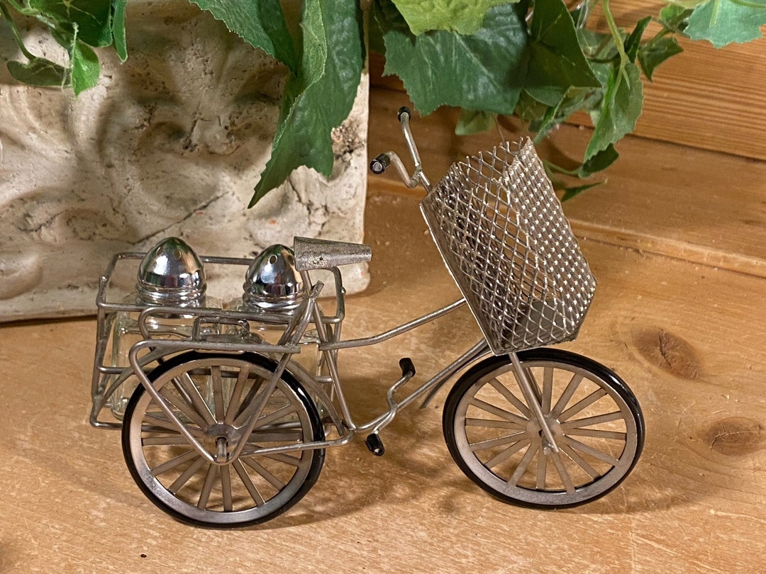 Vintage Metal Bicycle With Holder for Salt and Pepper Shakers ...