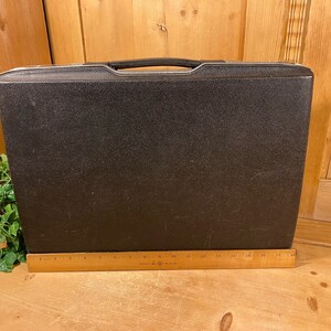 Vintage Black Hardsided Plastic Briefcase Royal Traveler Retro ...