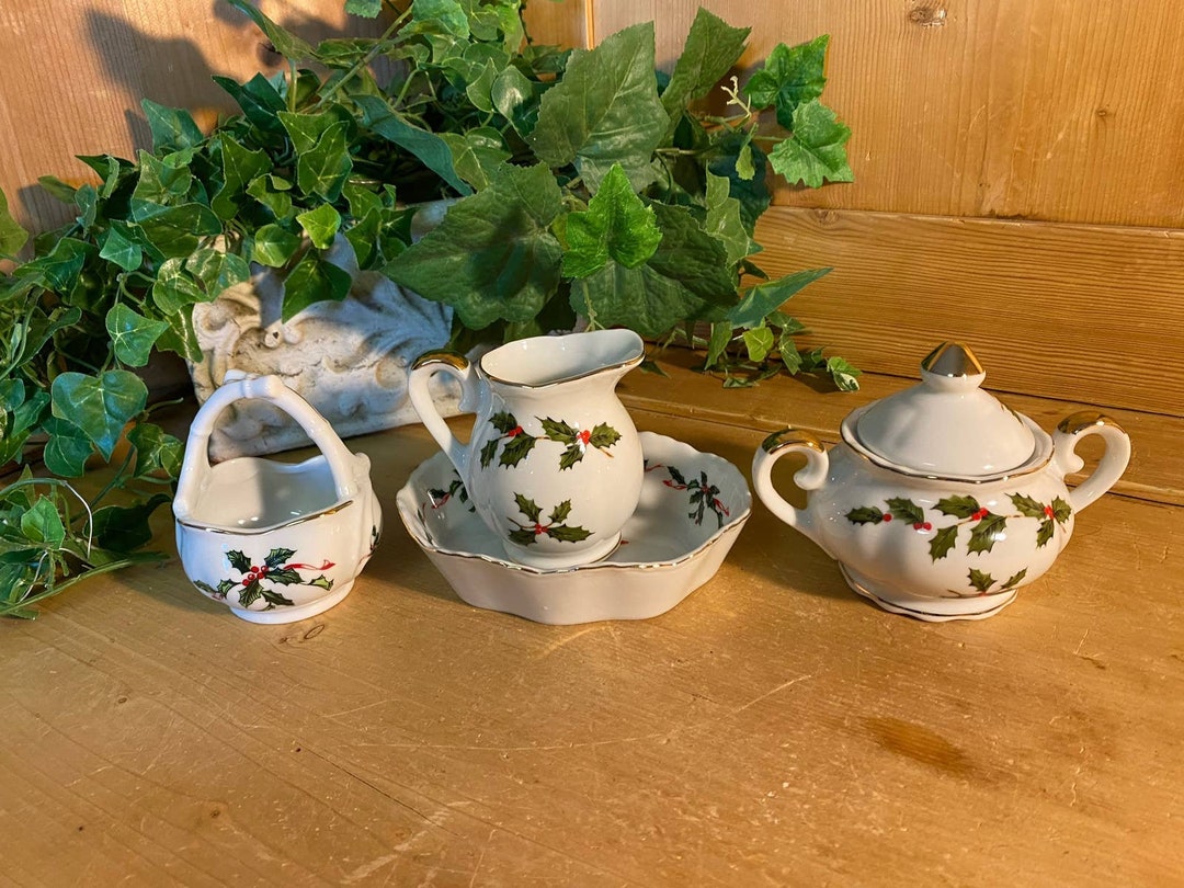 Vintage Lefton Christmas China - Set of 4 | Handpainted Holly and Gold ...