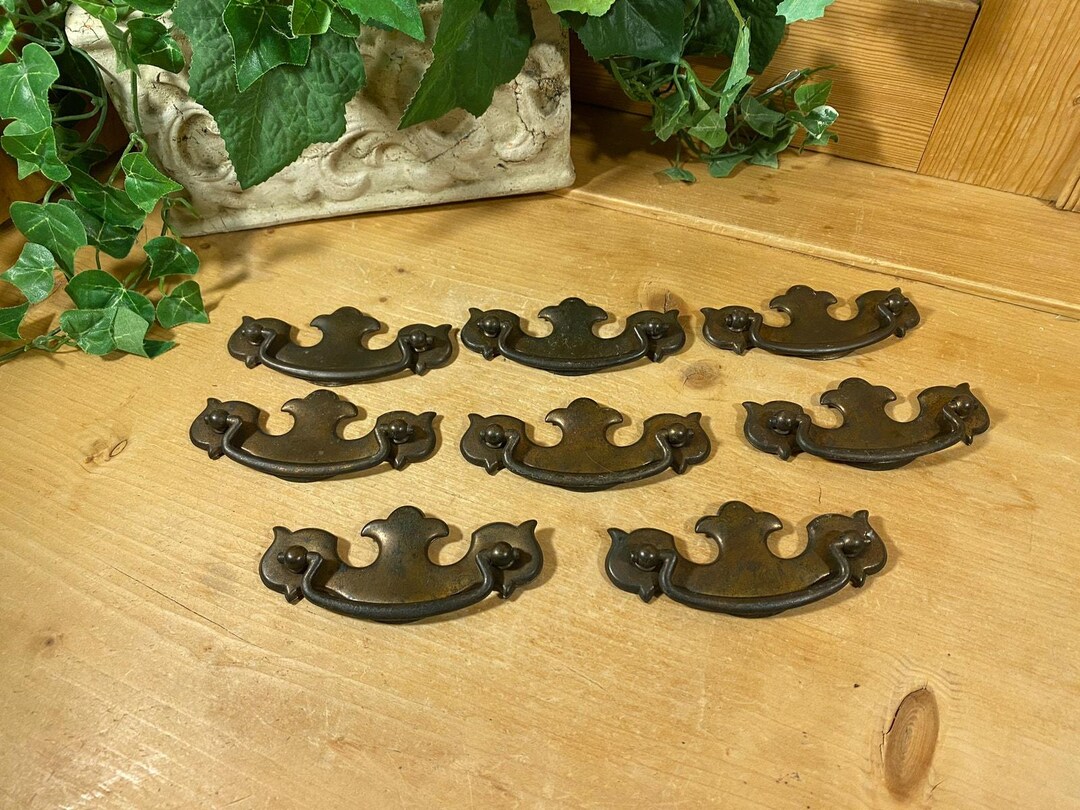 Vintage Metal Drawer Pulls - Set of 8 | Metal Hardware | Kitchen Drawer ...