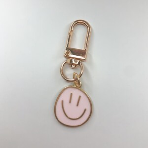 Smiley Face Keychains [SHIPS FROM USA] - Etsy