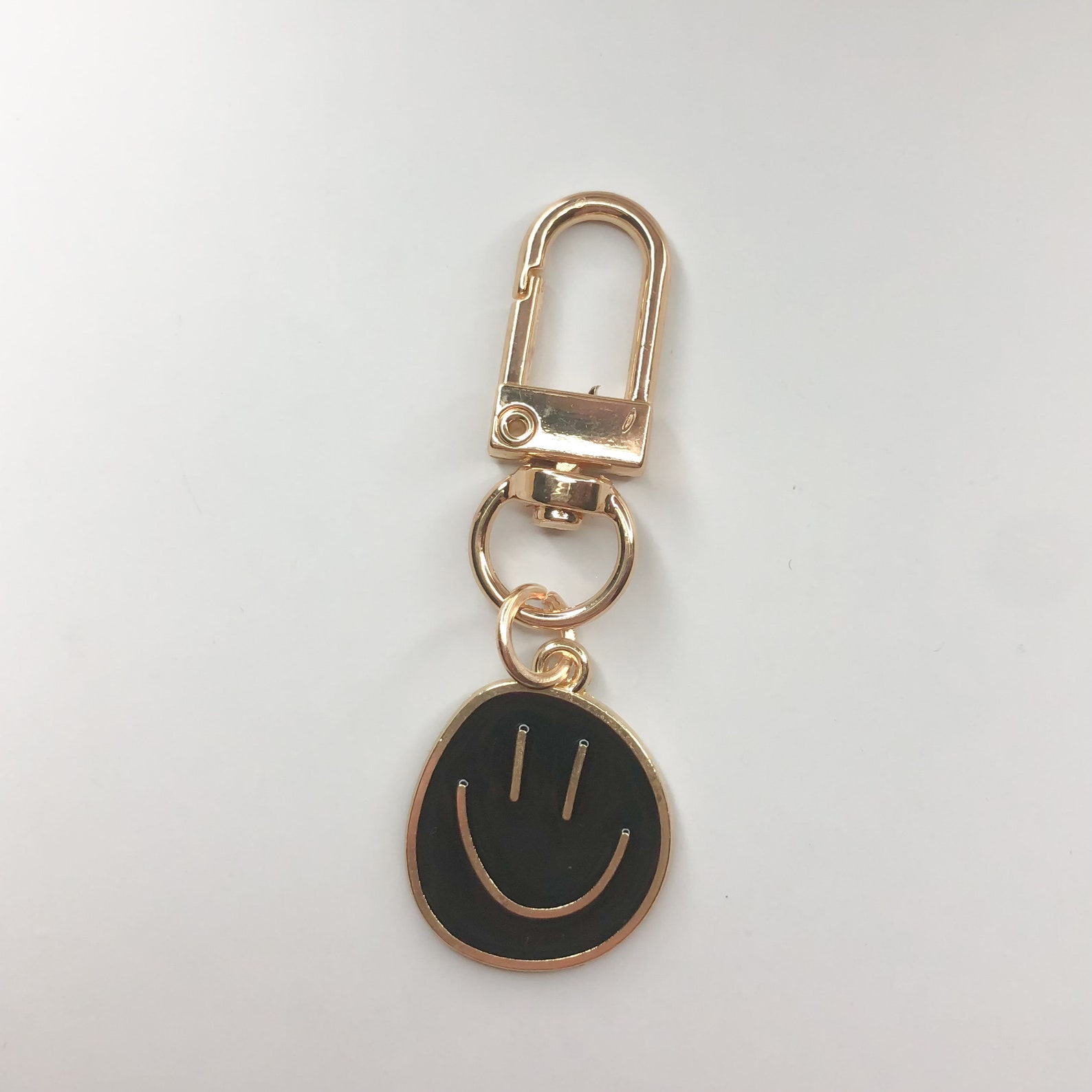 Smiley Face Keychains [SHIPS FROM USA] - Etsy