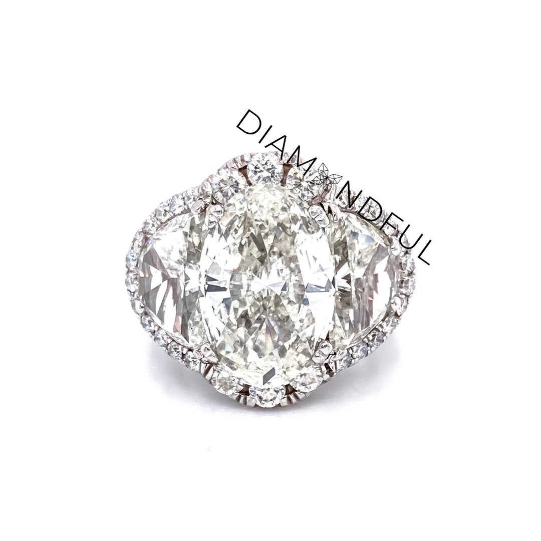 3 Stone Oval With Half Moon Diamond, IGI CERTIFIED, Oval Diamond ...