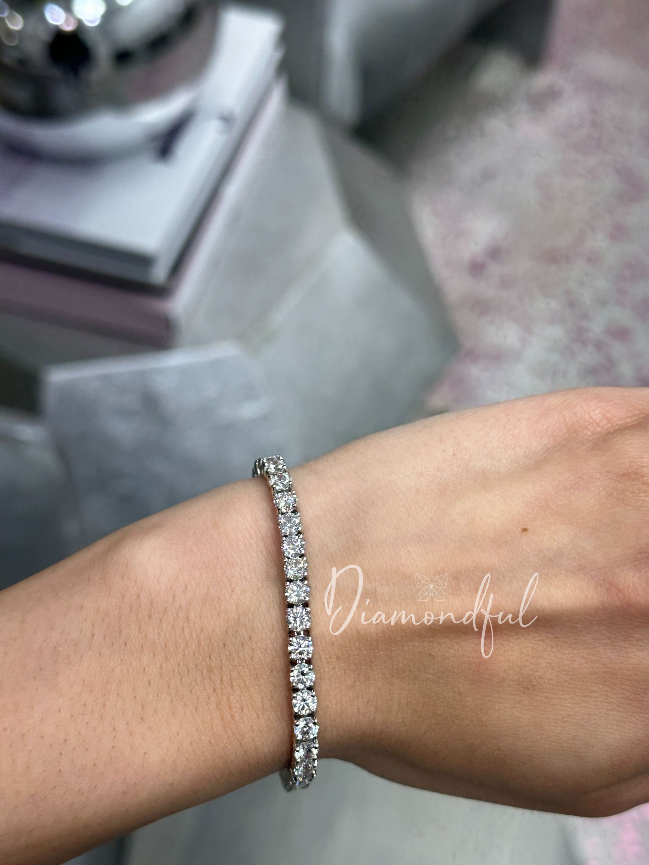 11 carat diamond bracelet store