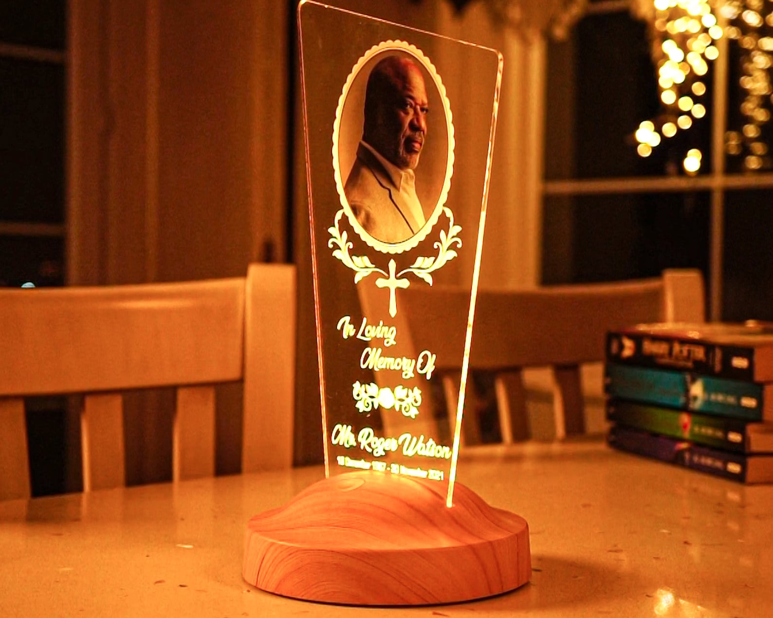 Personalized Memorial LED Lamp, Celebration of Life Table Decoration - Etsy