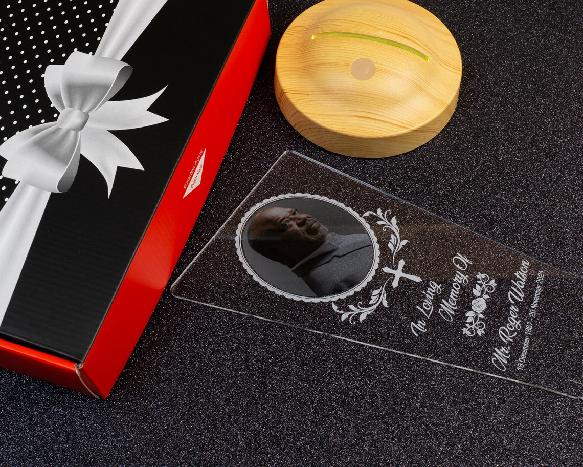 Personalized Photo Memorial LED Lamp, in Loving Memory Remembrance ...