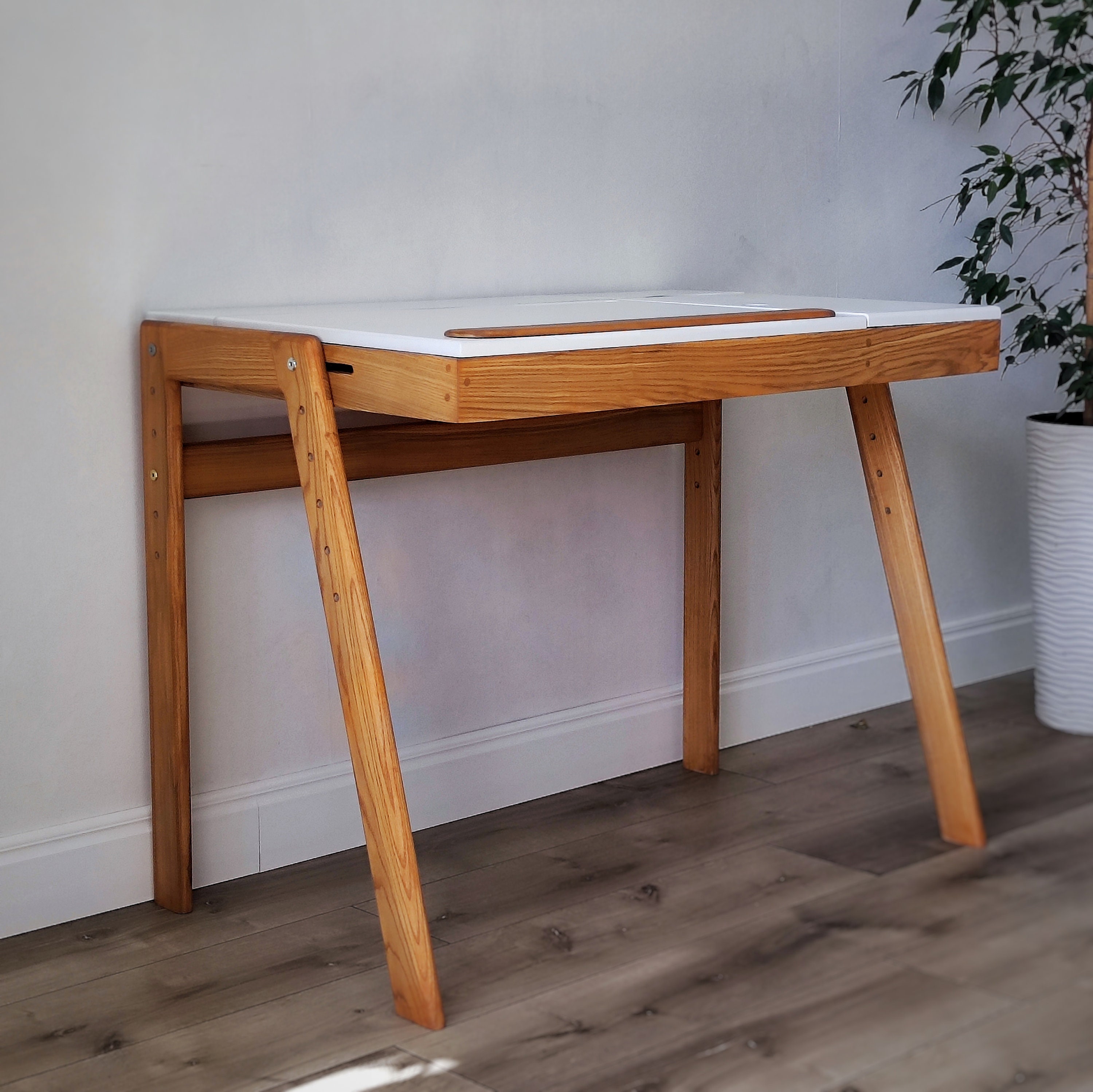 Adjustable Growing Desk Wooden Kids Desk Bedroom Montessori Toddler ...