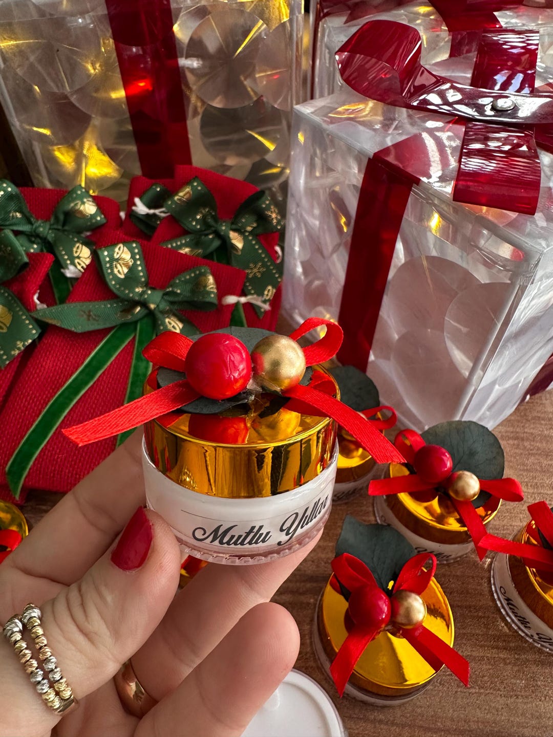 Scented Hand and Body Lotion Gift Box With Christmas Design ...