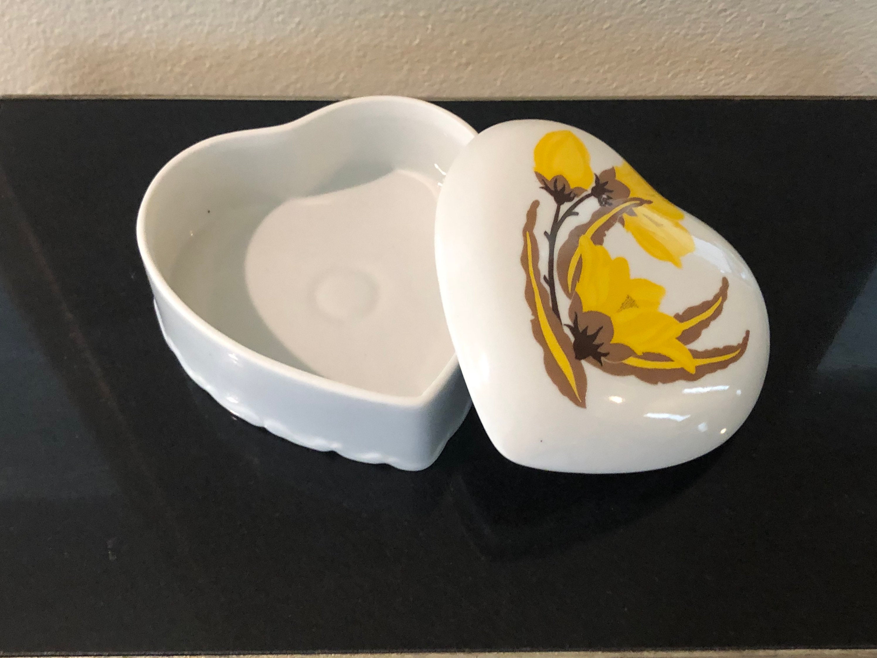 Vintage Japanese Floral Heart Shaped Trinket Box Keepsake Box Jewelry ...