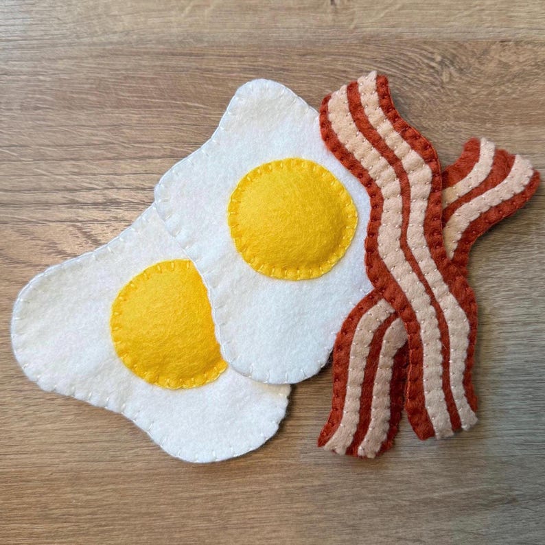 Felt Play Food: Handmade Bacon and Eggs - Pretend Play - Etsy