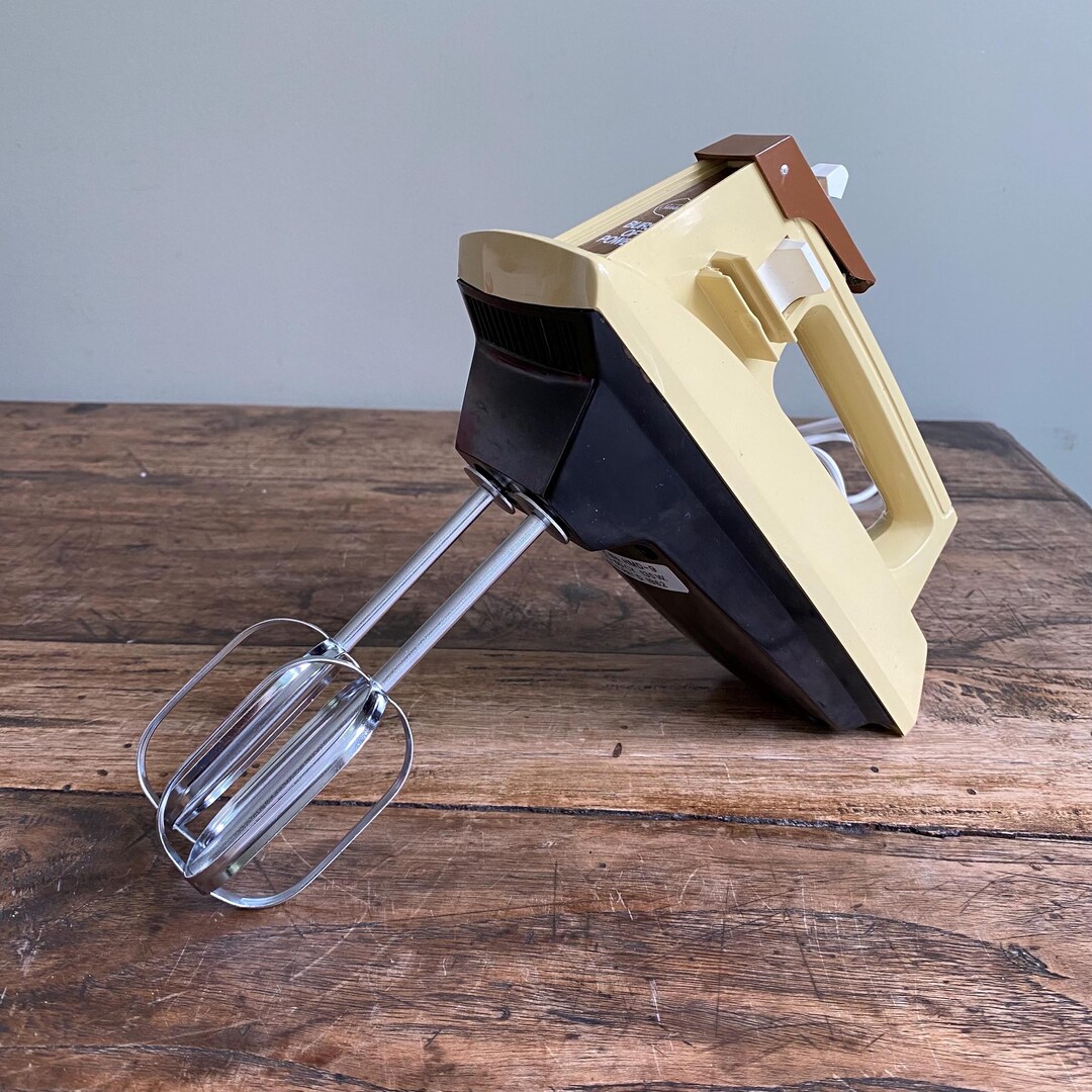 Sunbeam Mixmaster Electric Hand Mixer 5 Speed Cream Brown 3-76 With ...
