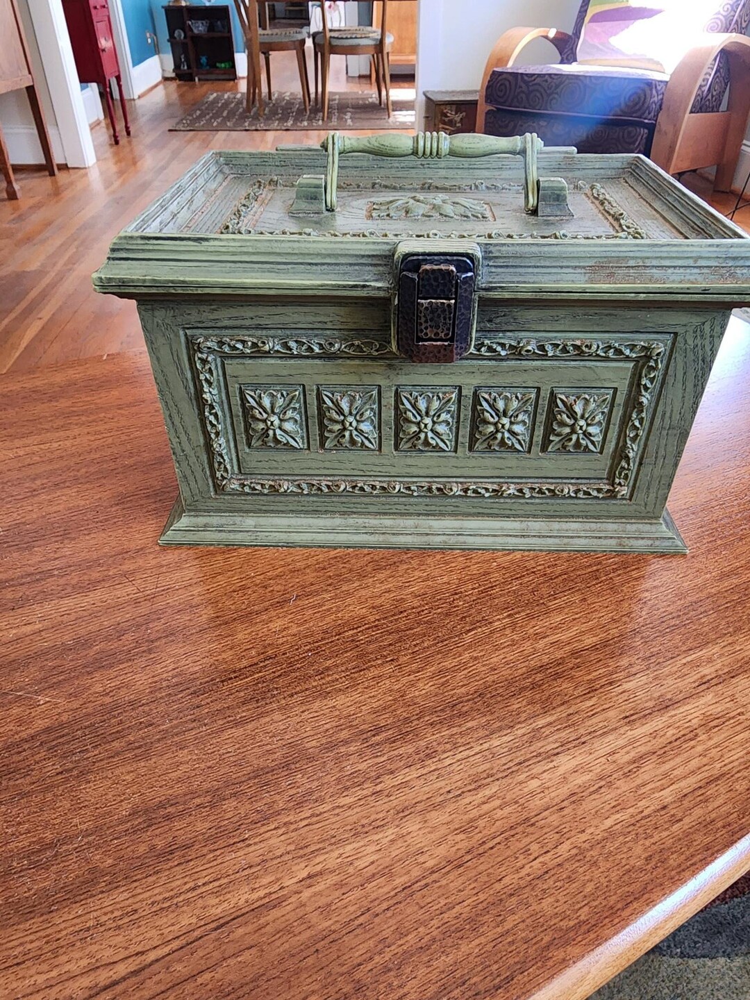 Green Max Klein Faux Wood Sewing Box With Thread Tray, 70s Avocado ...