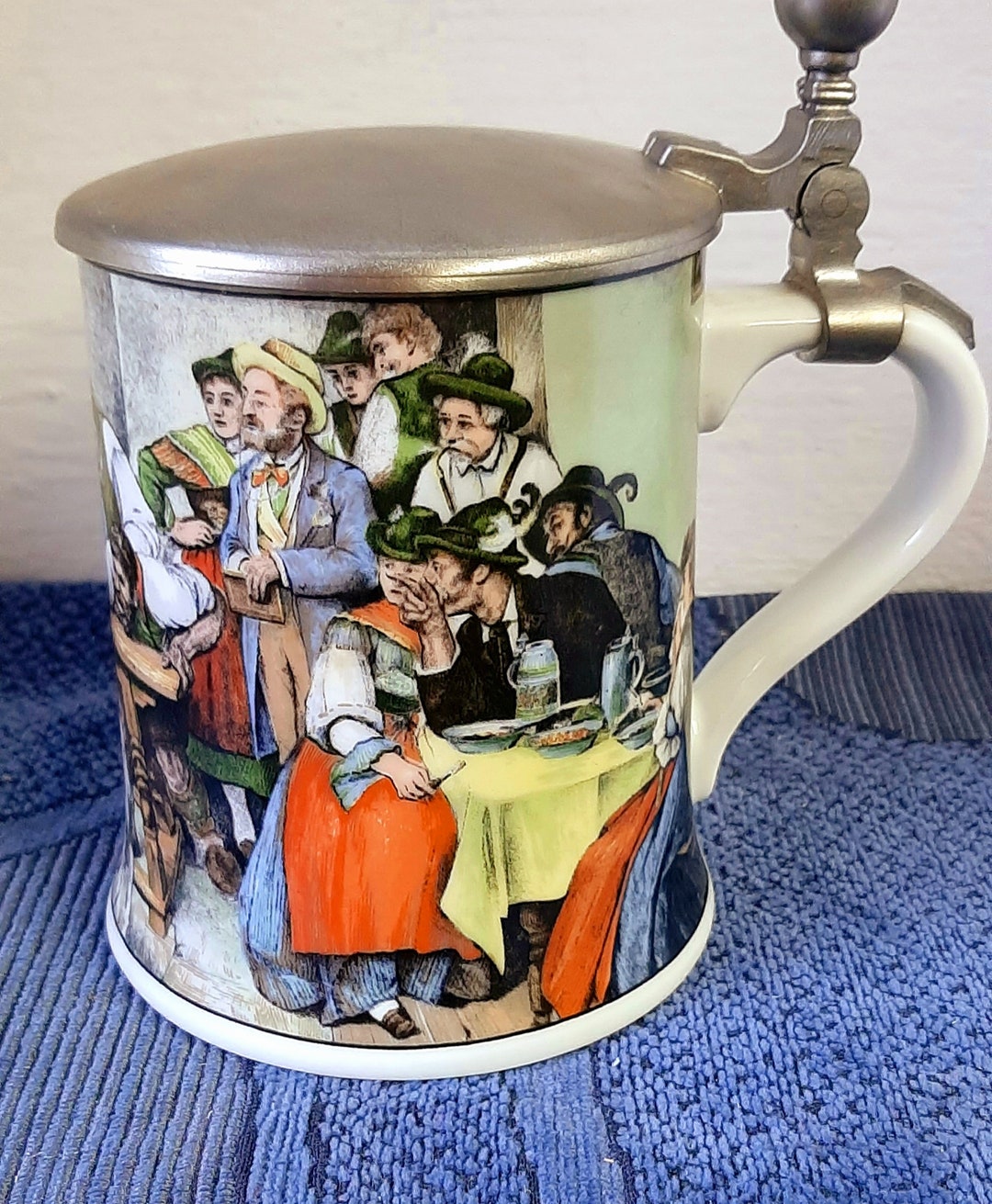 Kaiser Beer Mug Made of Porcelain With Pewter Lid, Pub Scene, 1980s, 0. ...