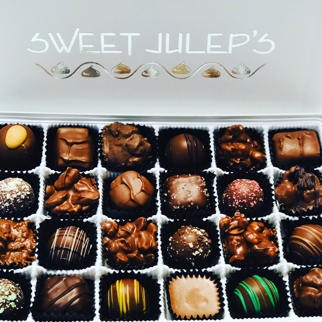 24 Piece Box of Assorted Milk AND Dark Chocolates - Etsy