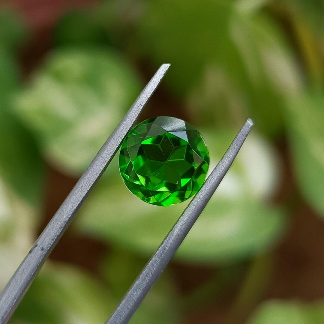 Chrome Diopside Color Quartz Round Faceted Cut Stone, Green Color ...