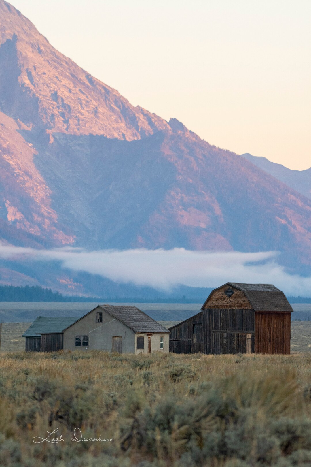 Mormon Row, Grand Teton National Park, Grand Teton, Sunrise, Dawn, Barn ...