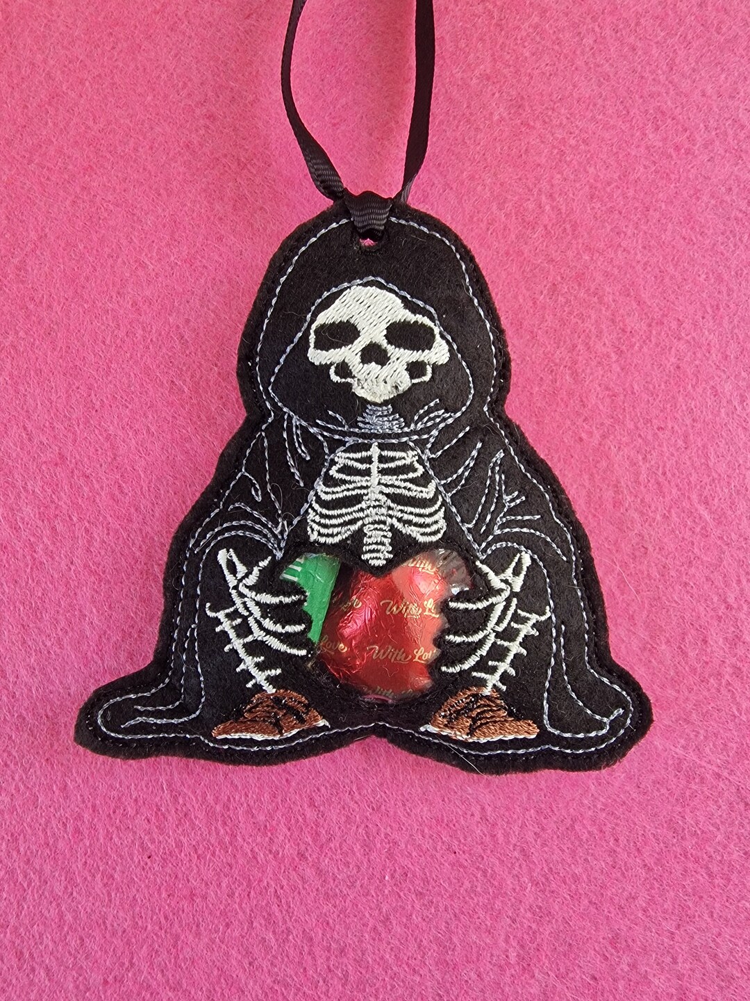 Skeleton Treat Bag in Hoop - Machine Embroidery Design, Halloween ...