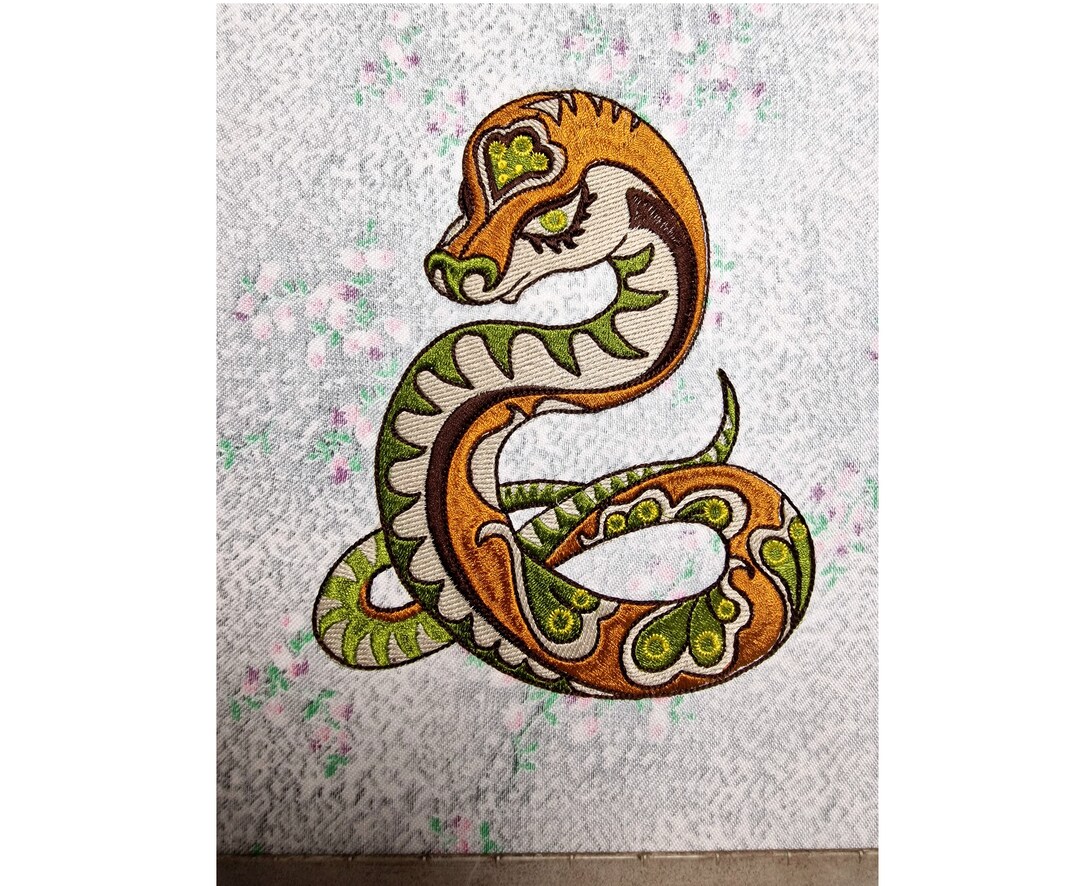 Python Embroidery Design, Kind Snake Embroidery Designs, Machine ...