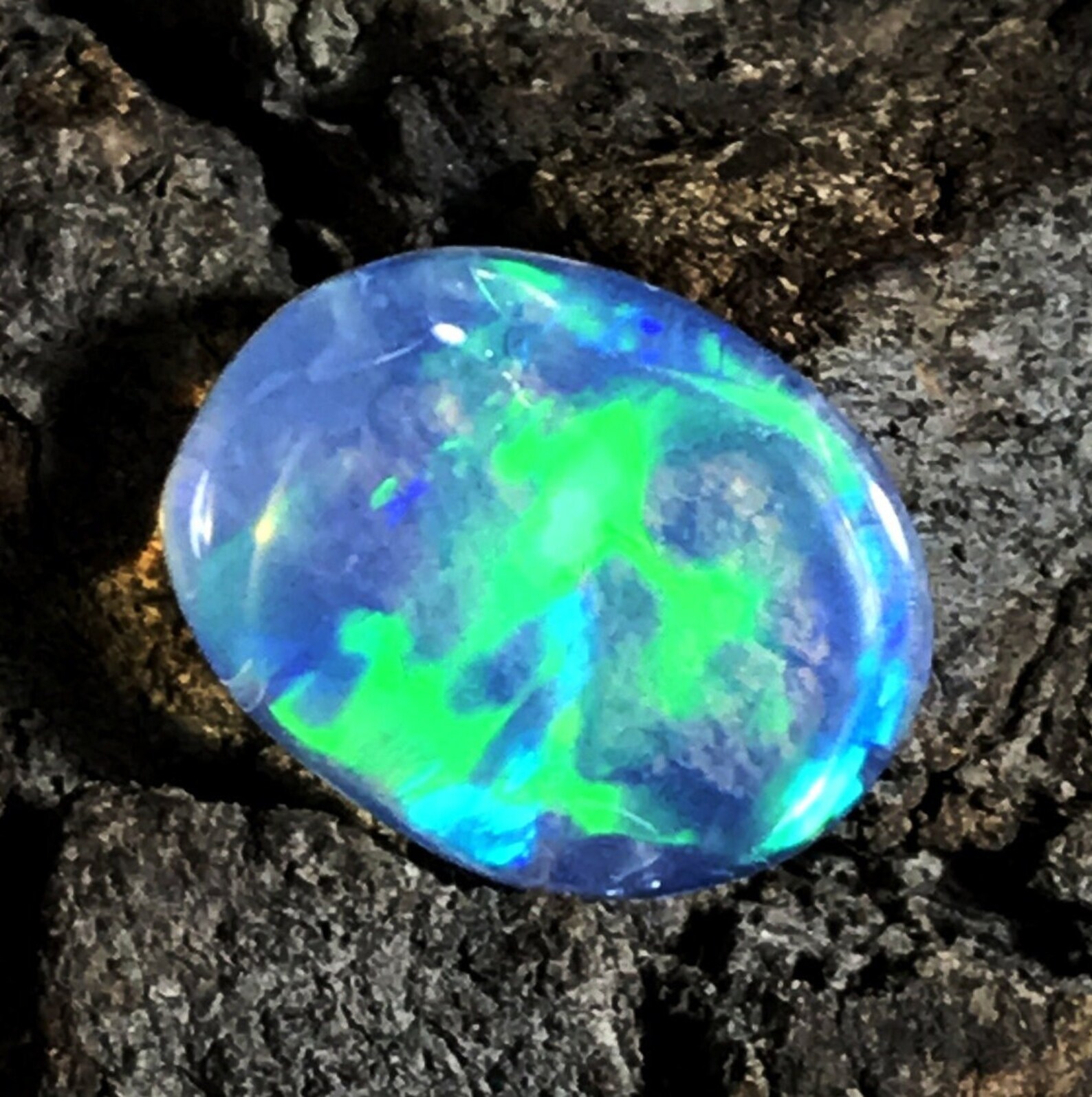 AAA Quality Bold Blue & Green Fire Natural Ethiopian Opal Polish Raw ...