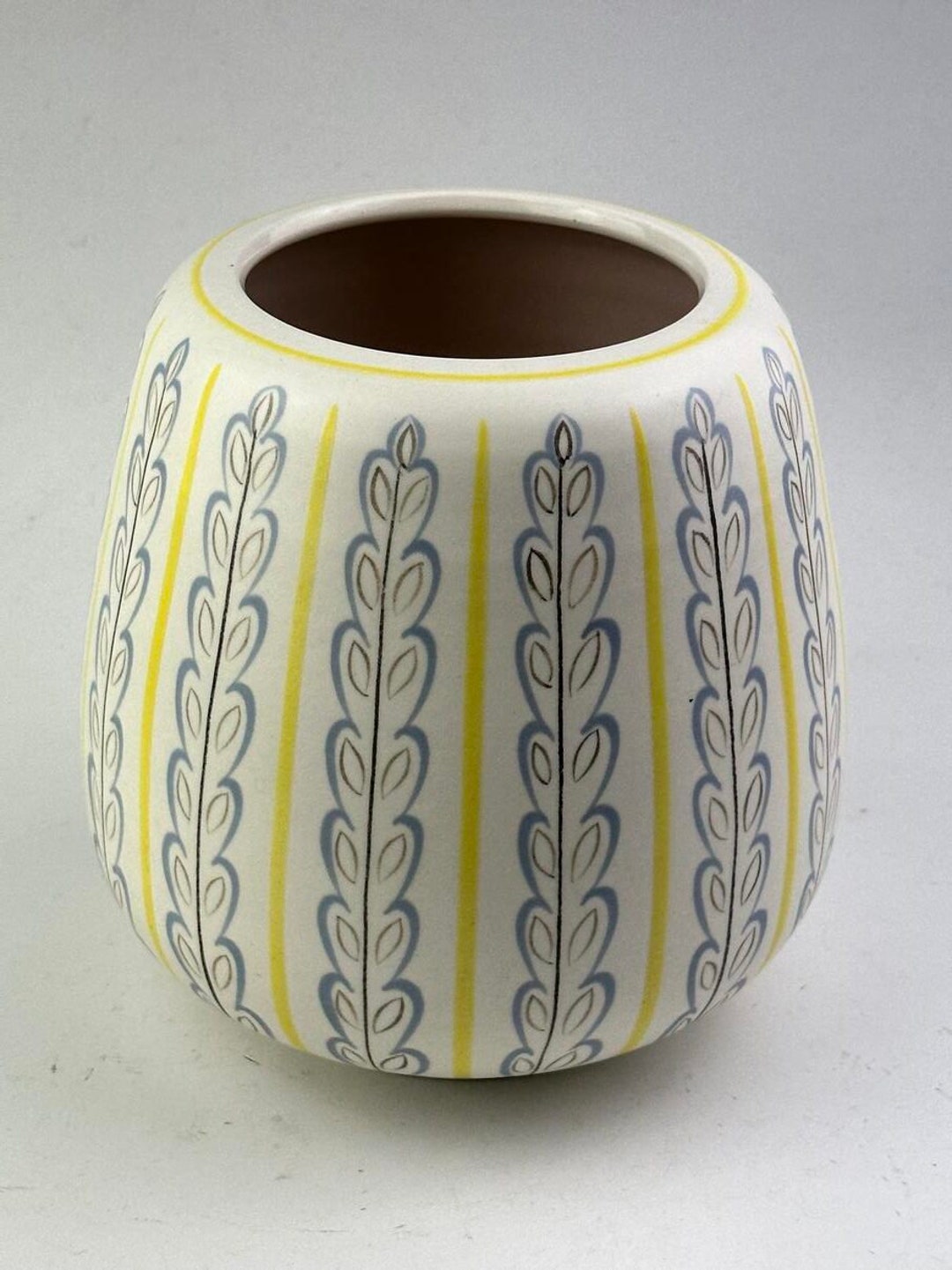 Poole Pottery FREEFORM Shape 687 YHS Pattern Vase 7 High 17.5cm - Etsy
