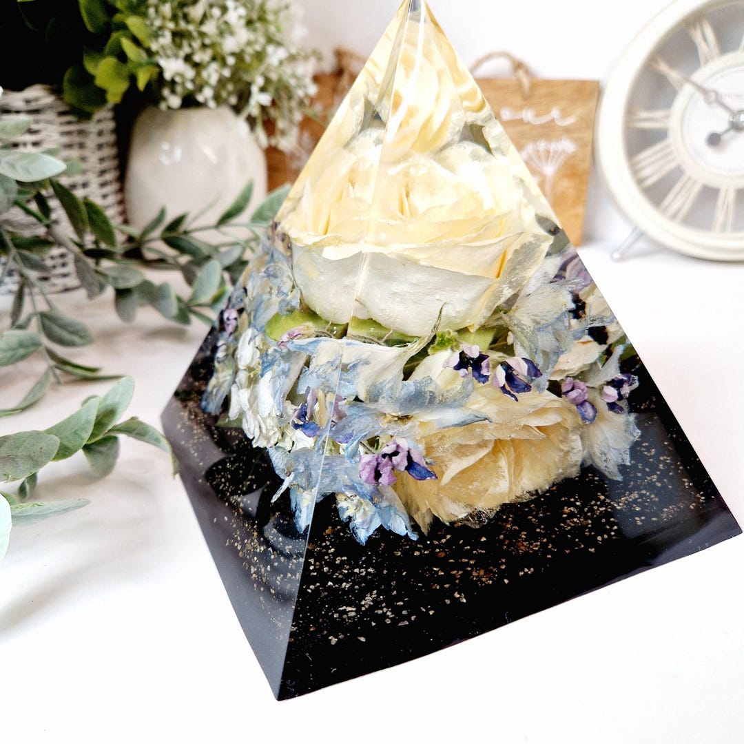 16cm Large Pyramid Wedding Flowers Preserved Funeral Memorial Keepsake ...