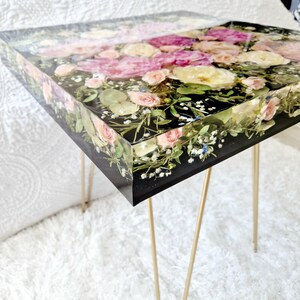 Flower Preservation 45 Cm Square Table, Wedding Flowers, Funeral ...