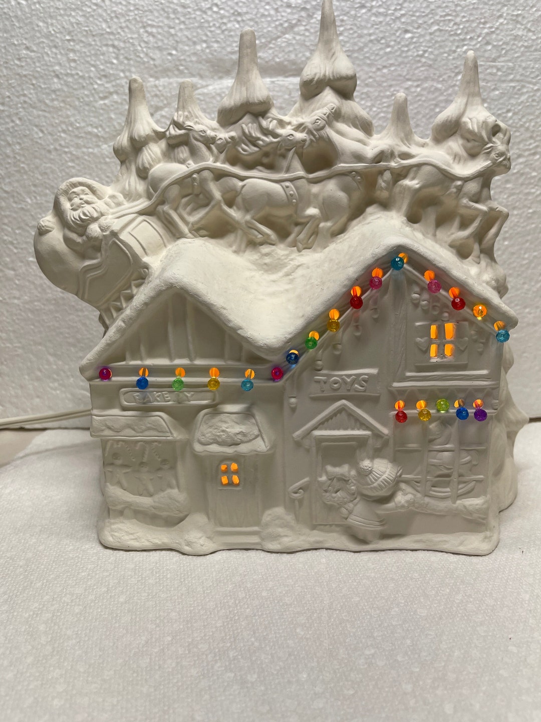 Ready to Paint Ceramic RARE Santas Sleigh Over Houses Lights and Pop-in ...