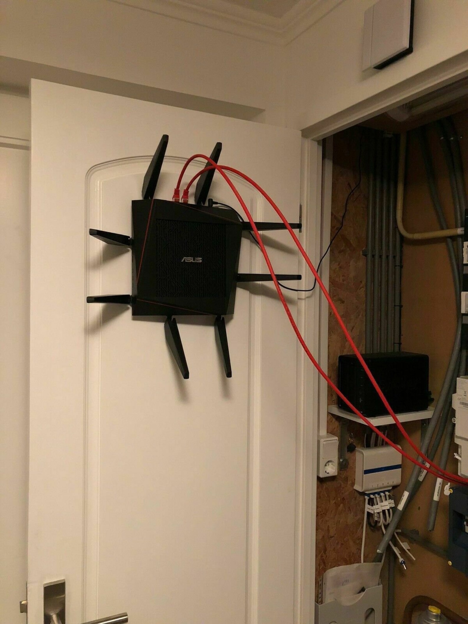 ASUS Router Wall Mount Ceiling Mount Bracket GT-AX11000 RT-AC5300 Rog ...