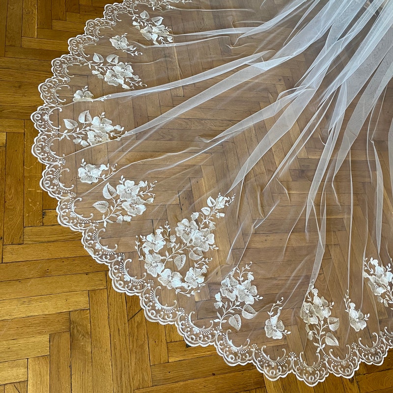 Lace Chapel Veil - Etsy