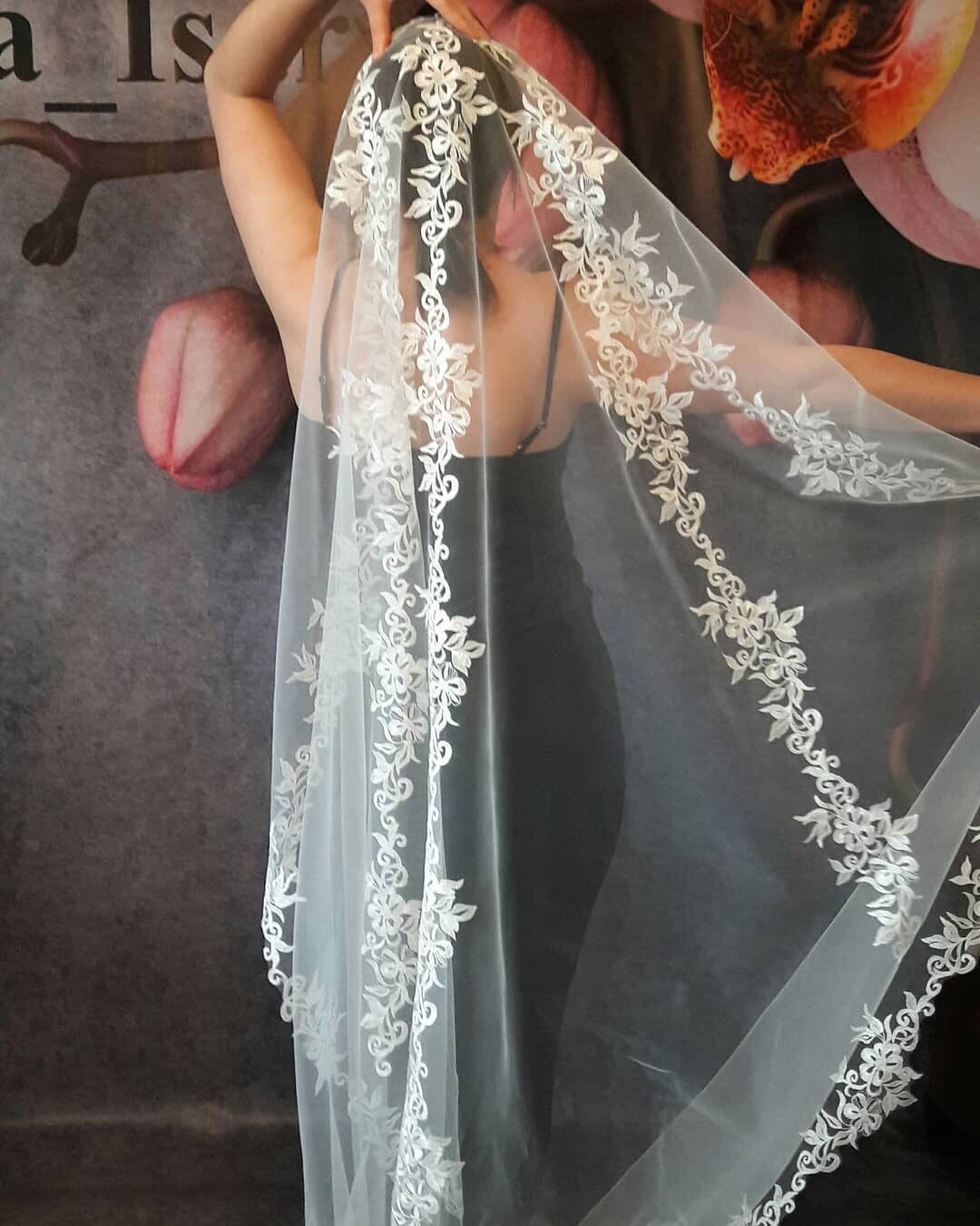 Cathedral wedding veil ivory lace veil white 1 tier veil | Etsy