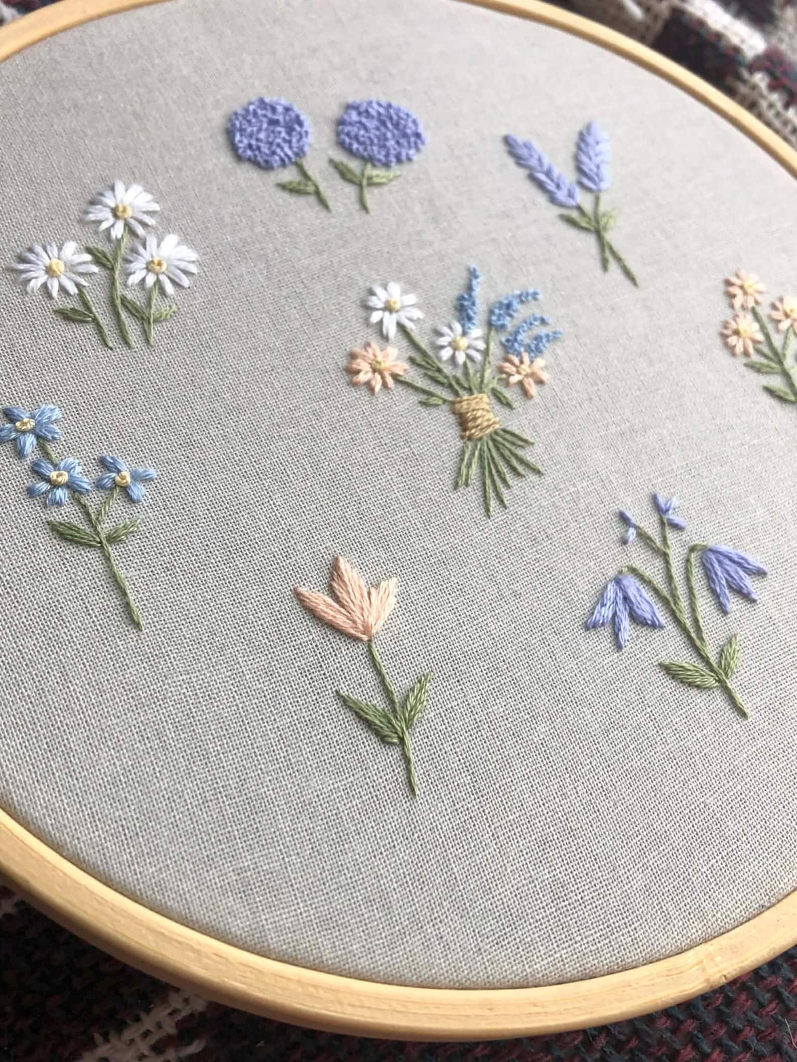 Tiny Flowers Hand Embroidery Pattern: Beginner Embroidery Floral Design ...
