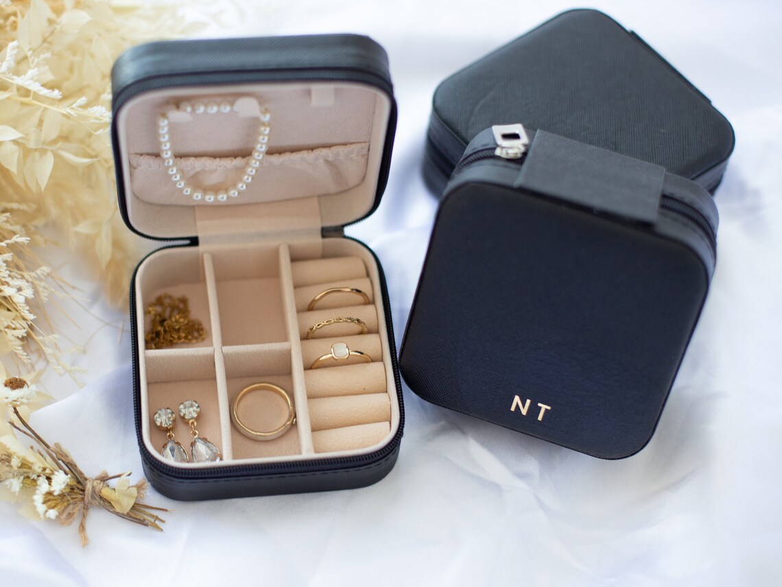 Custom Jewelry Box ,personalized Jewelry Box, Wedding Party Gifts ...