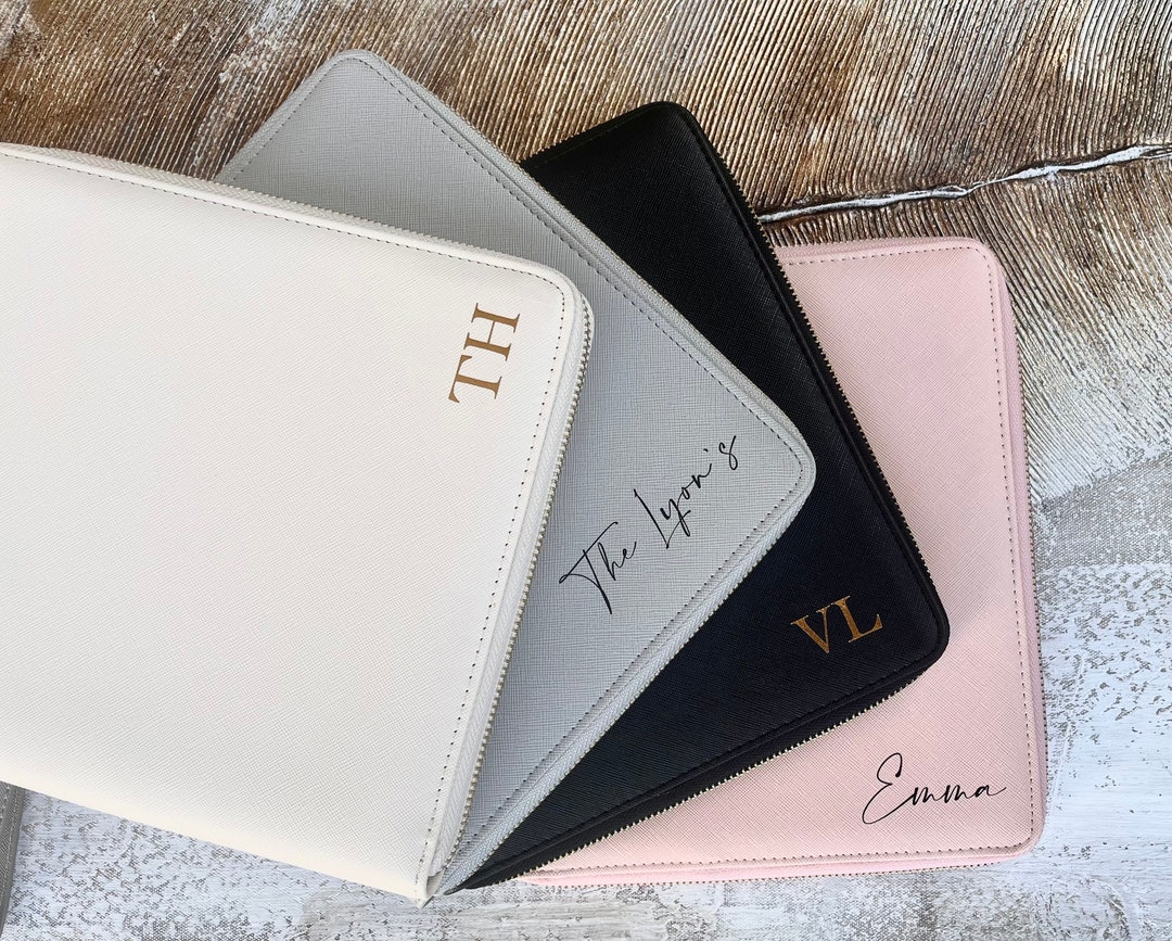 Personalised Family Travel Organiser, Travel Gift, Holiday Organiser ...