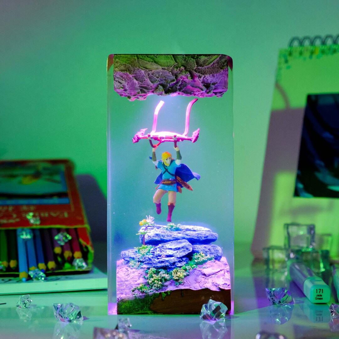 Zelda Link Resin Lamp, Handmade Zelda Master Sword Light Gift, Unique ...