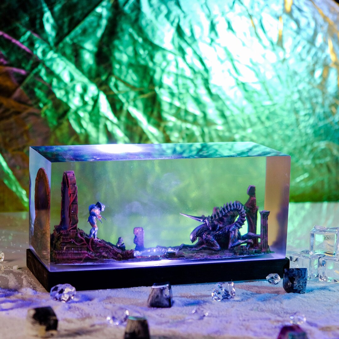 Xenomorph Resin Lamp, Handmade Decor Epoxy Resin Lamp, Unique Handmade ...