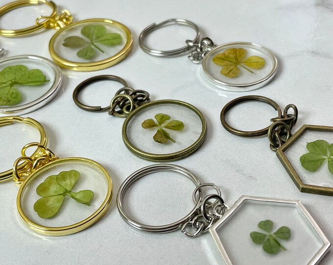 Handpicked 4 Leaf Clover Keychain Handmade - Etsy