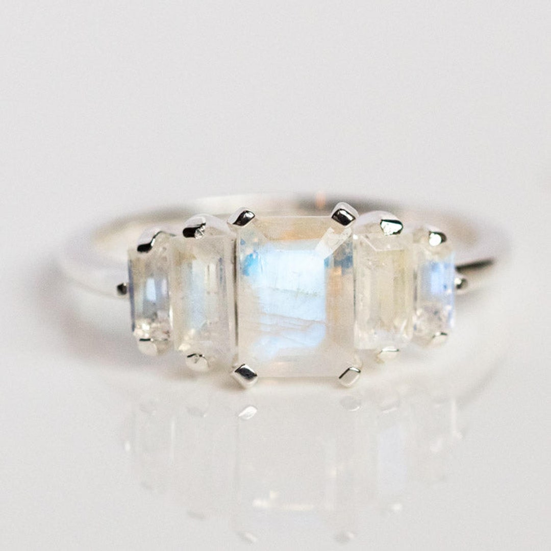 Vintage Solid Gold Moonstone Engagement Ring Rainbow Moonstone ...